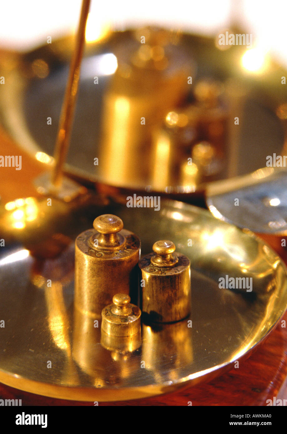 Brass weights hi-res stock photography and images - Alamy
