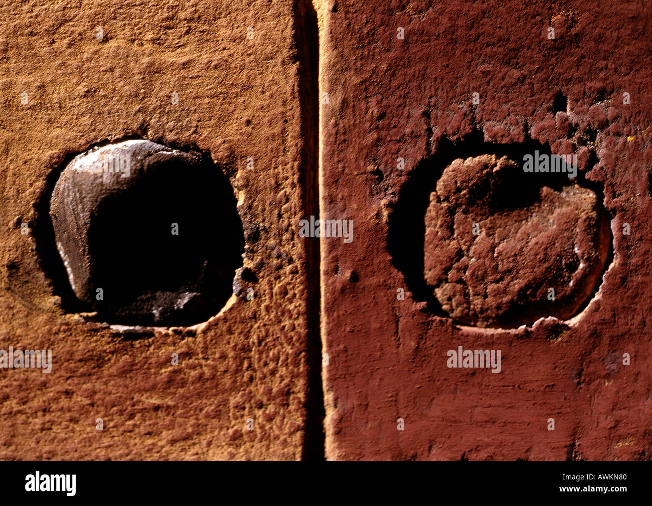 Two colours bricks hi-res stock photography and images - Alamy