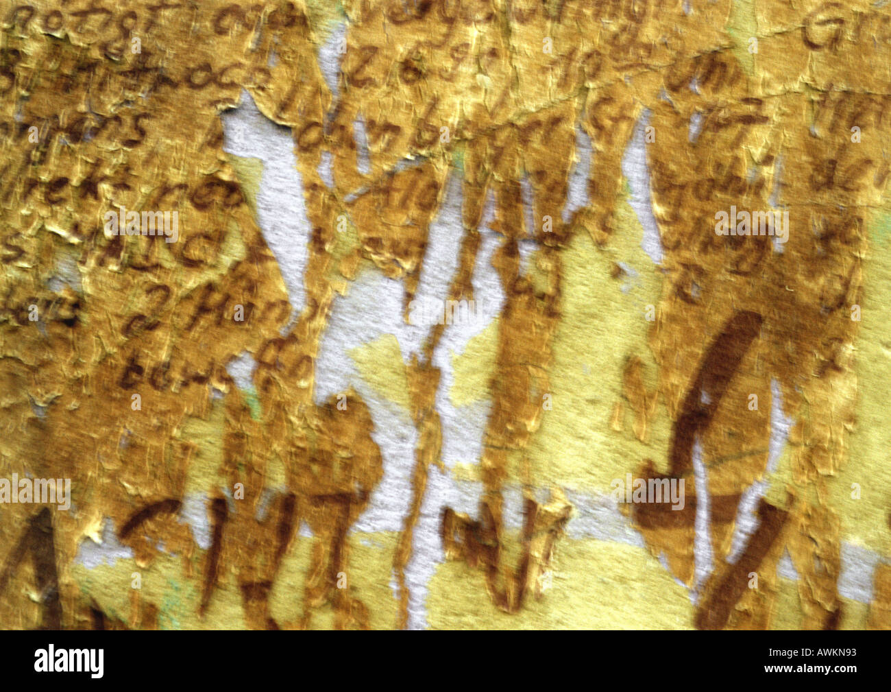 Flaking gold texture hi-res stock photography and images - Alamy