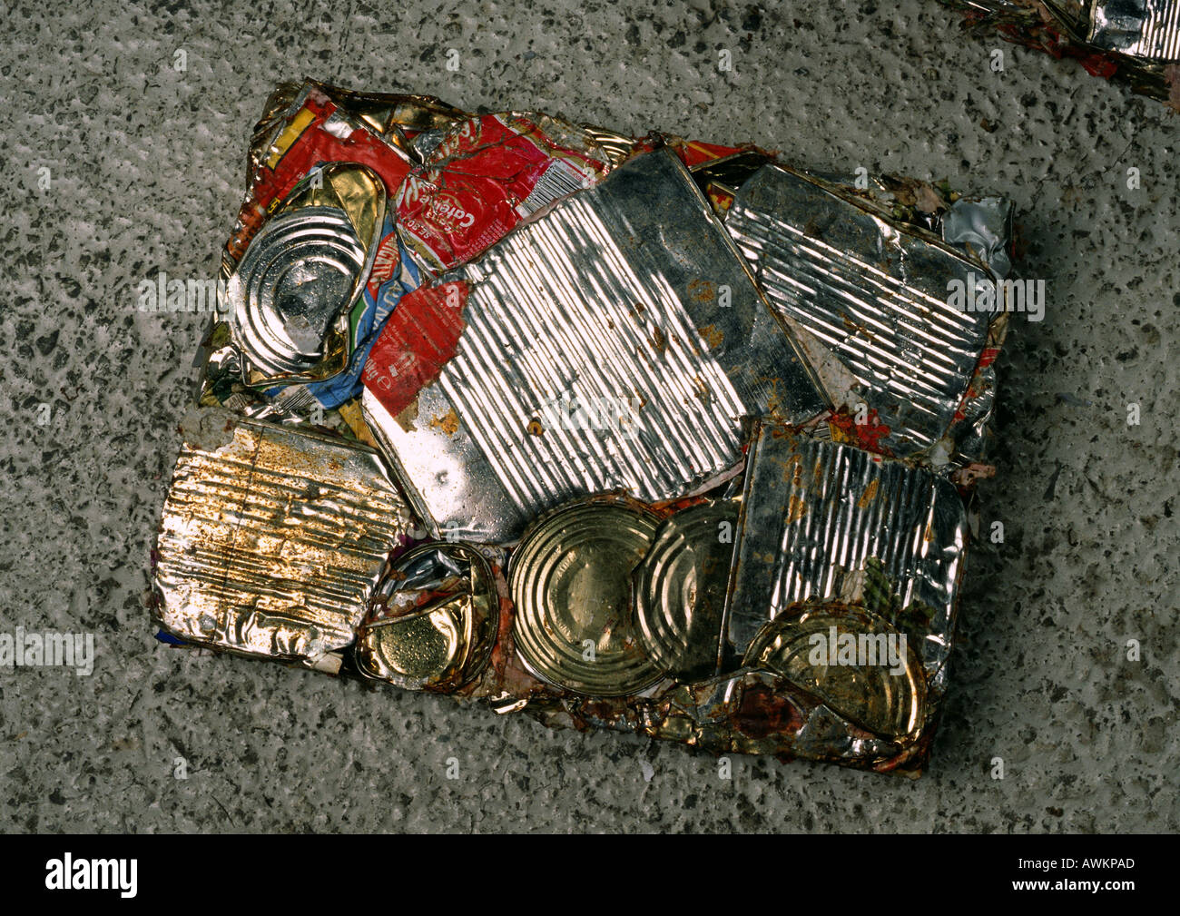 Compacted aluminum cans Stock Photo - Alamy