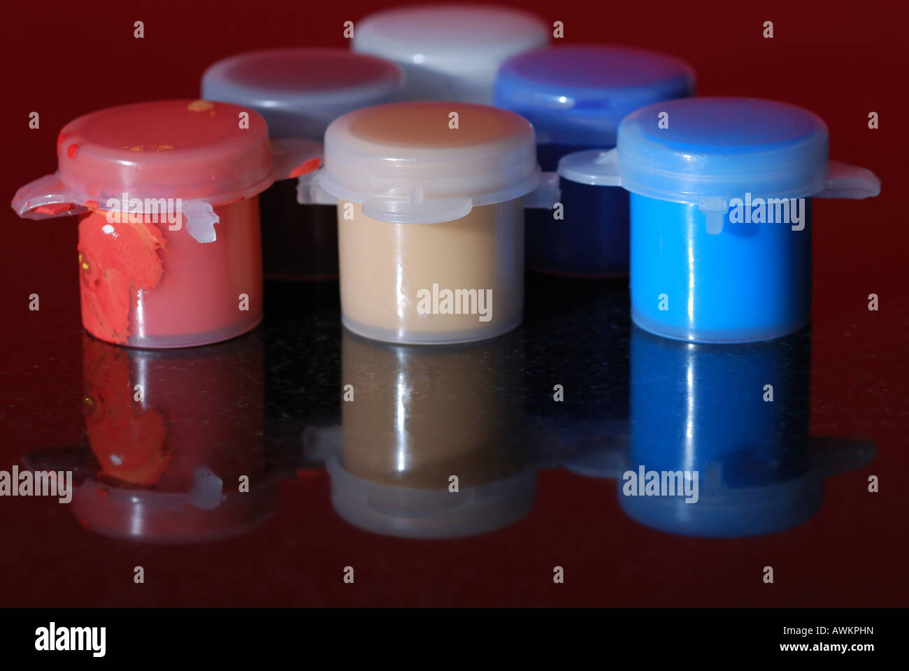 Garden paint hi-res stock photography and images - Alamy