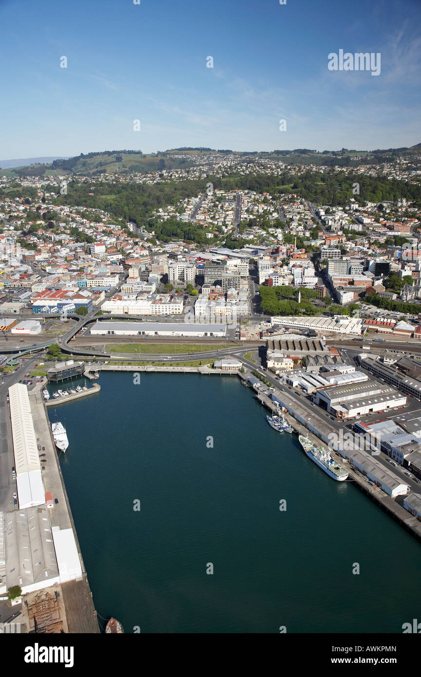 Dunedin town and harbour wharves hi-res stock photography and images ...