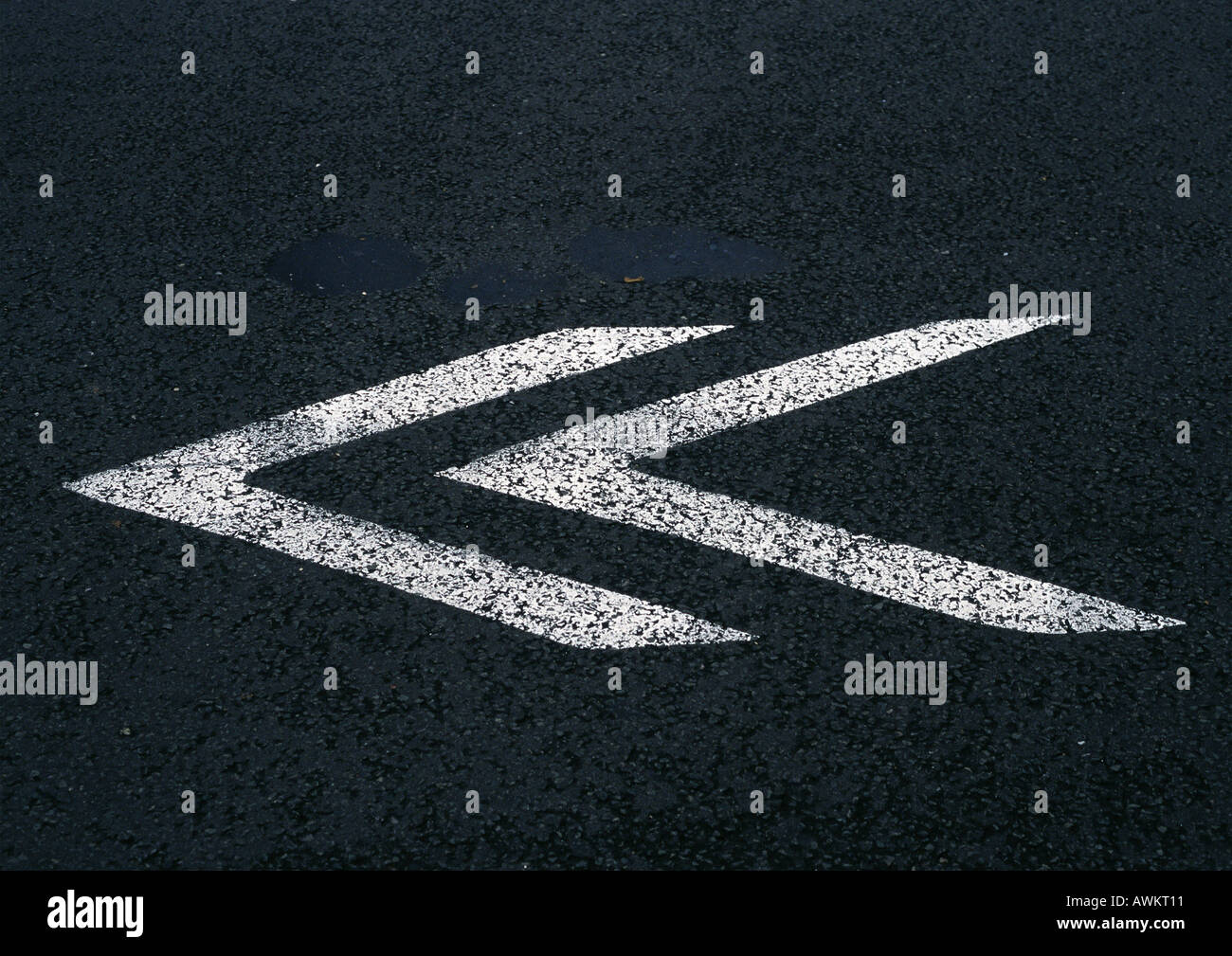 Road sign signs symbols markings hi-res stock photography and images ...