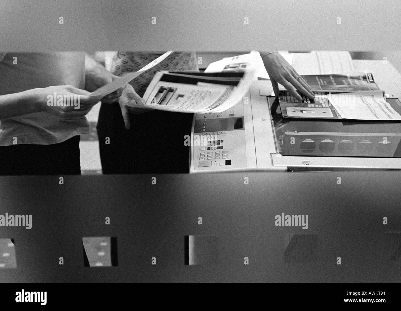 Mid sheet Black and White Stock Photos & Images - Alamy