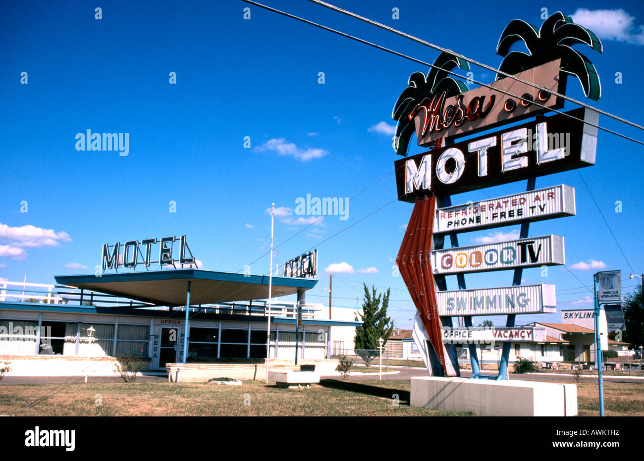 Classic style motel hi-res stock photography and images - Alamy