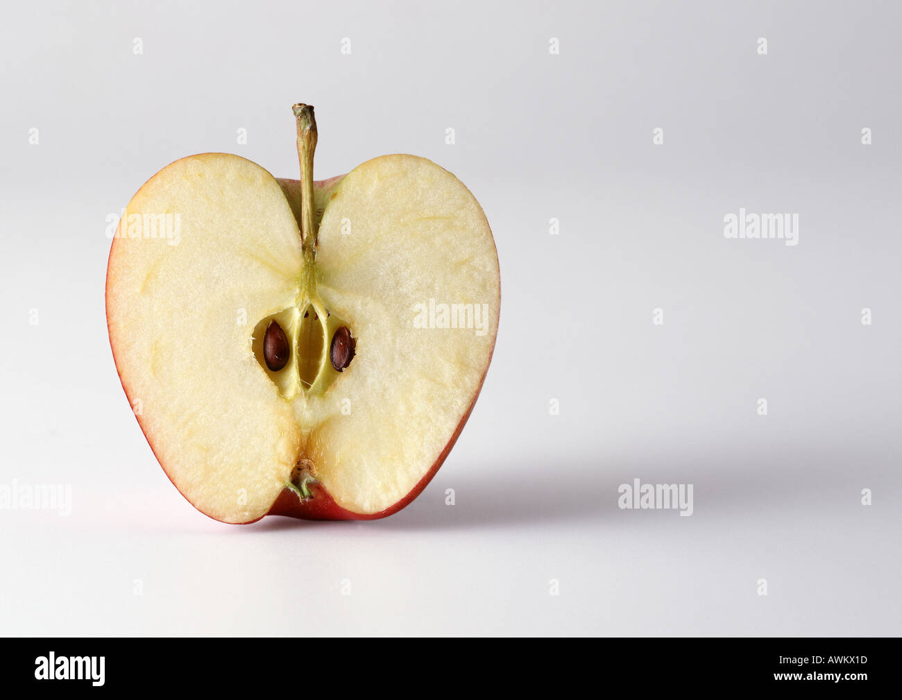 Apple cross section hi-res stock photography and images - Alamy