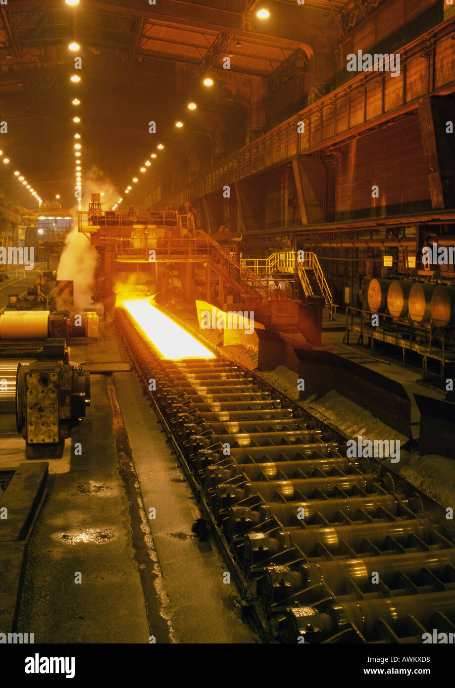 Molten steel in rolling mill, long shot Stock Photo - Alamy