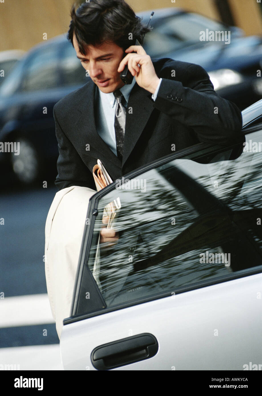 Focus on phones in the car hi-res stock photography and images - Alamy