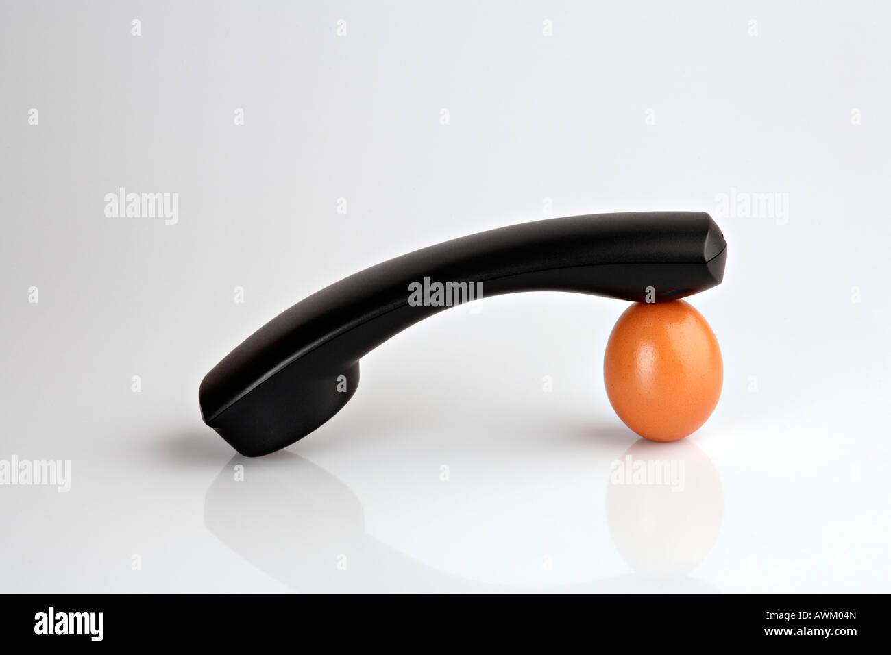 Telephone symbols hi-res stock photography and images - Alamy