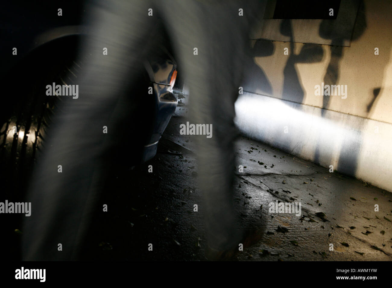 Man walking towards car hi-res stock photography and images - Alamy