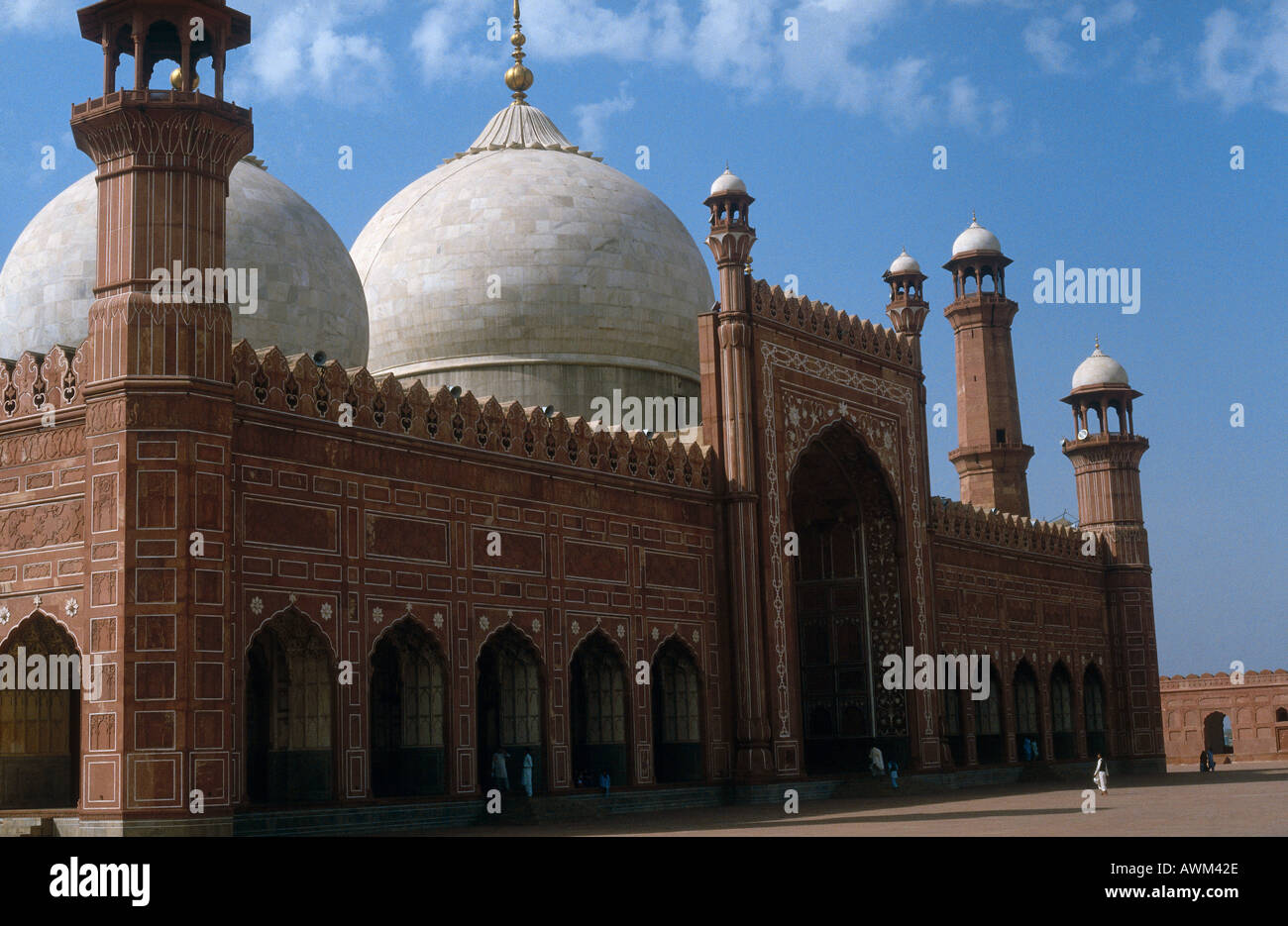 Facade of mosque, Badshahi Mosque, Lahore, Pakistan Stock Photo - Alamy