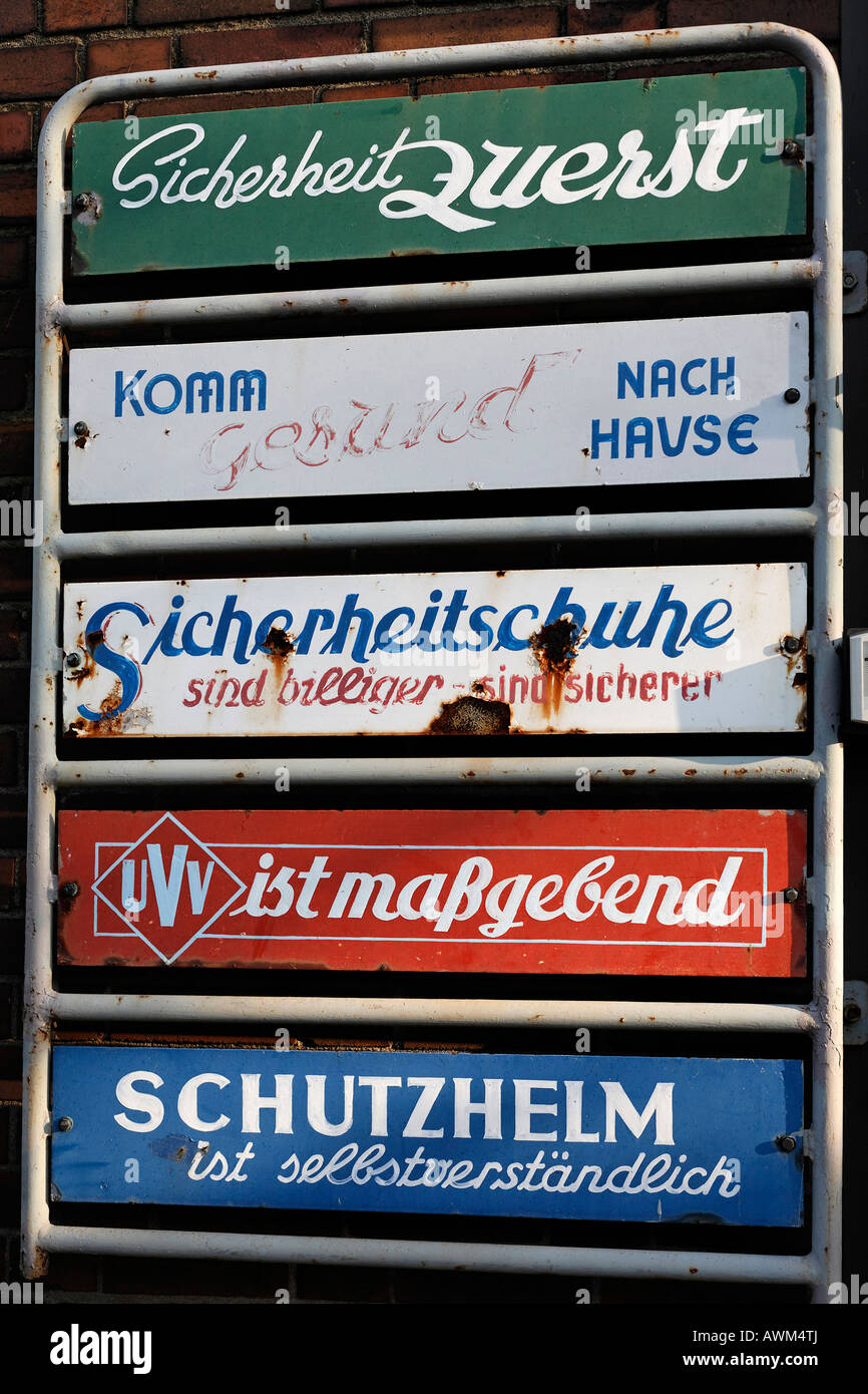 Enamel Signs High Resolution Stock Photography and Images - Alamy