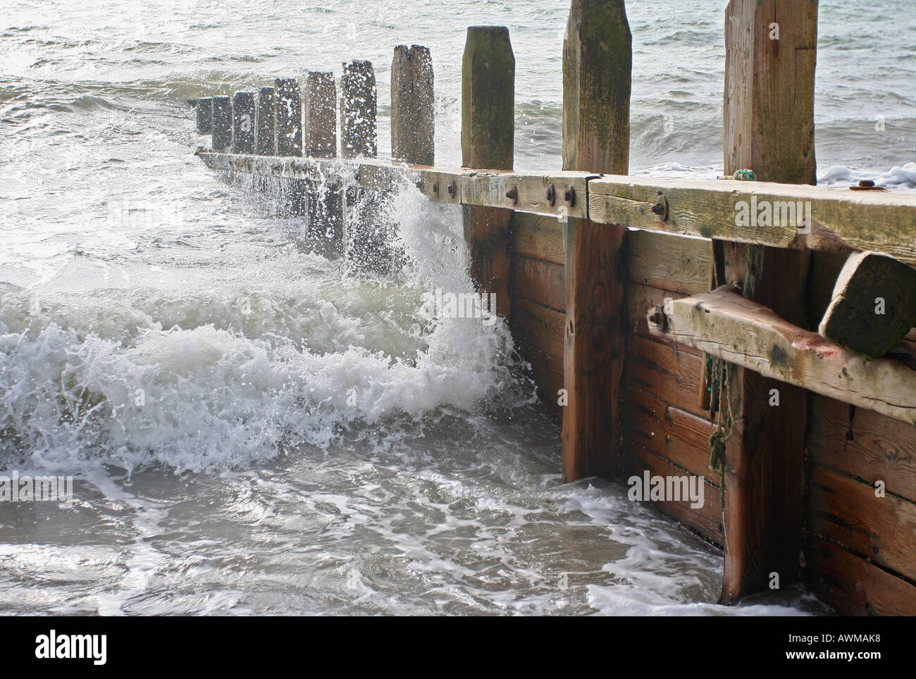 Sea waves breaking on stones hi-res stock photography and images - Alamy