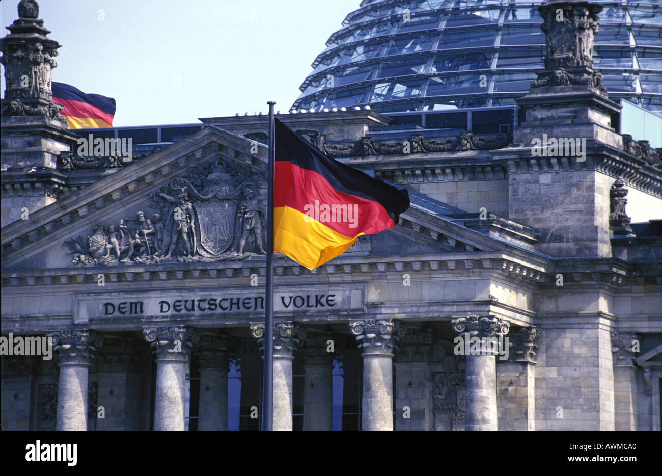 Flags parliament hi-res stock photography and images - Alamy