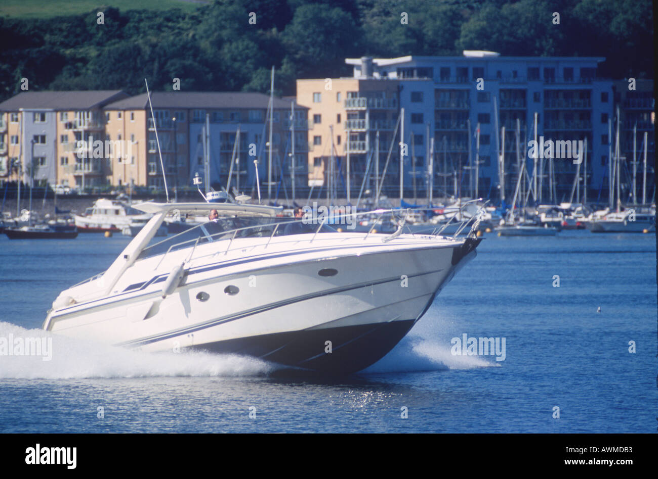 Power boat moving fast hi-res stock photography and images - Alamy