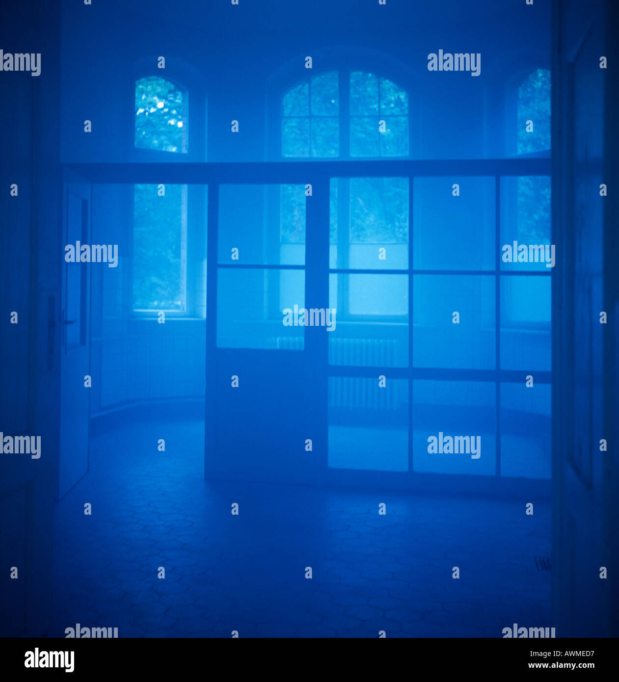 Empty hazy room Stock Photo - Alamy