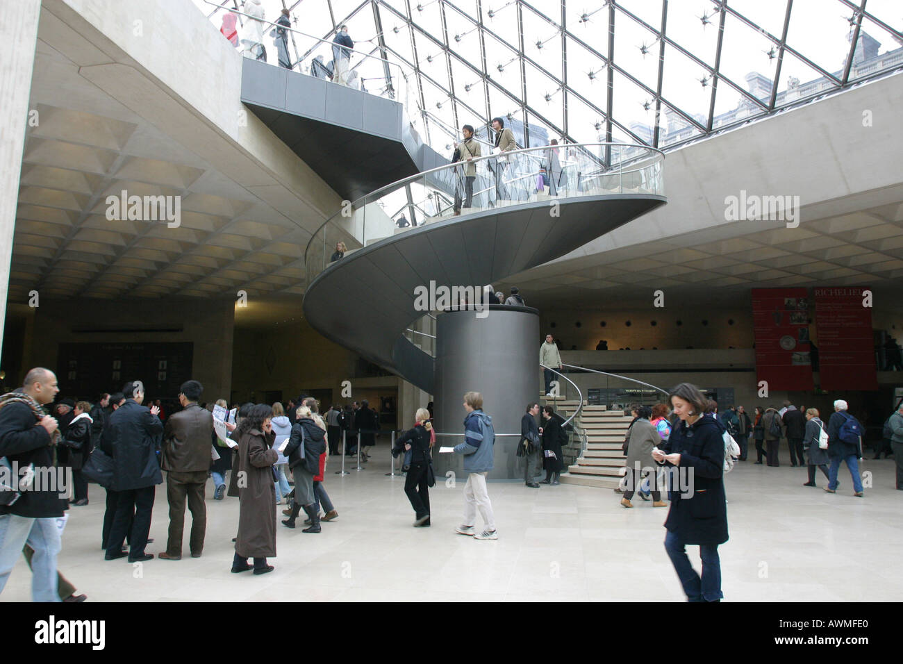 Louvre in paris hi-res stock photography and images - Alamy