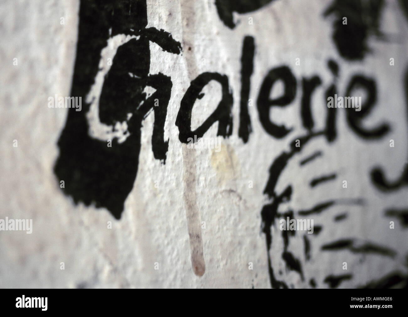 Gallery text in French, close-up Stock Photo - Alamy