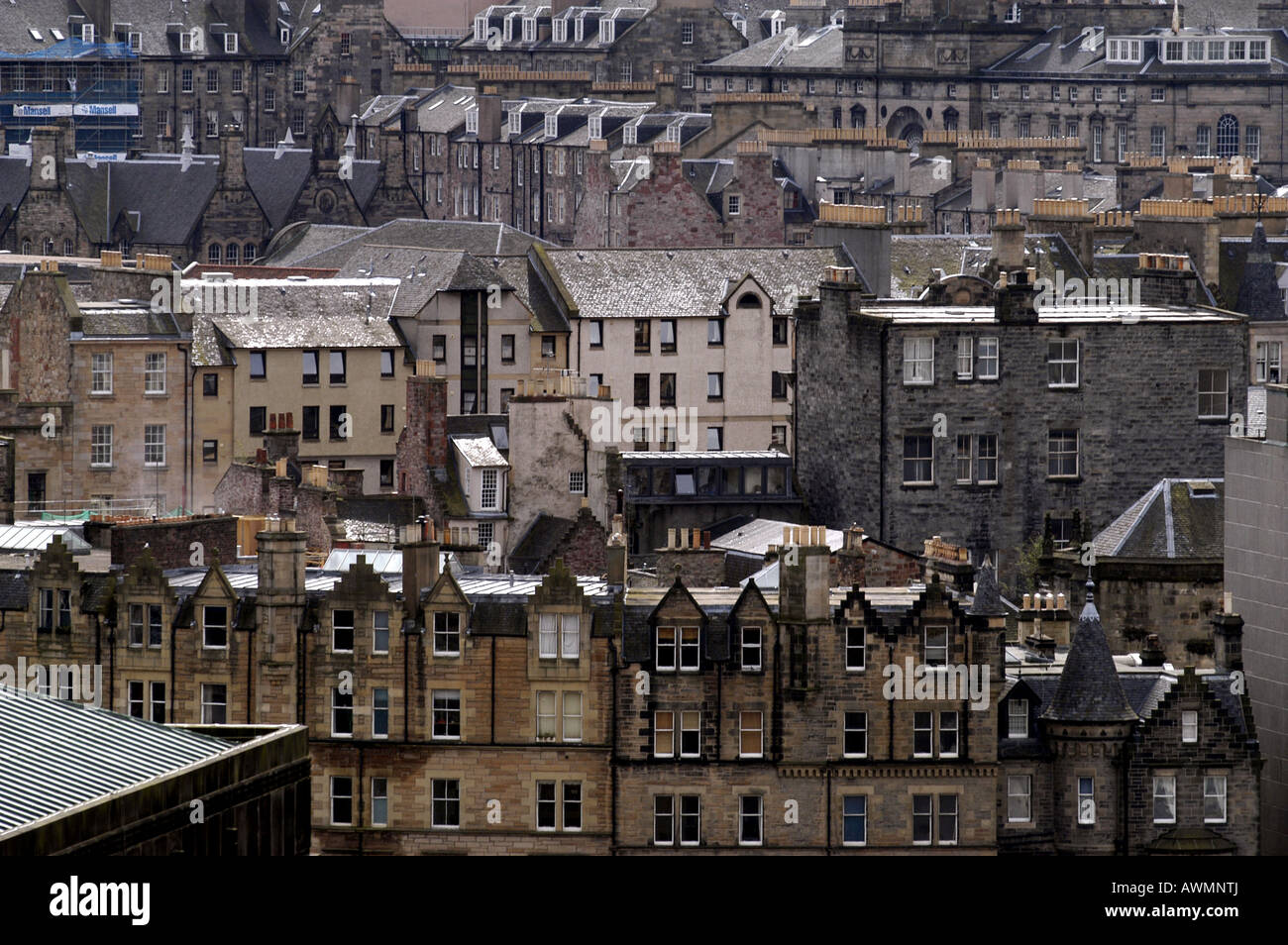 Edinburgh houses stone buildings hi-res stock photography and images ...