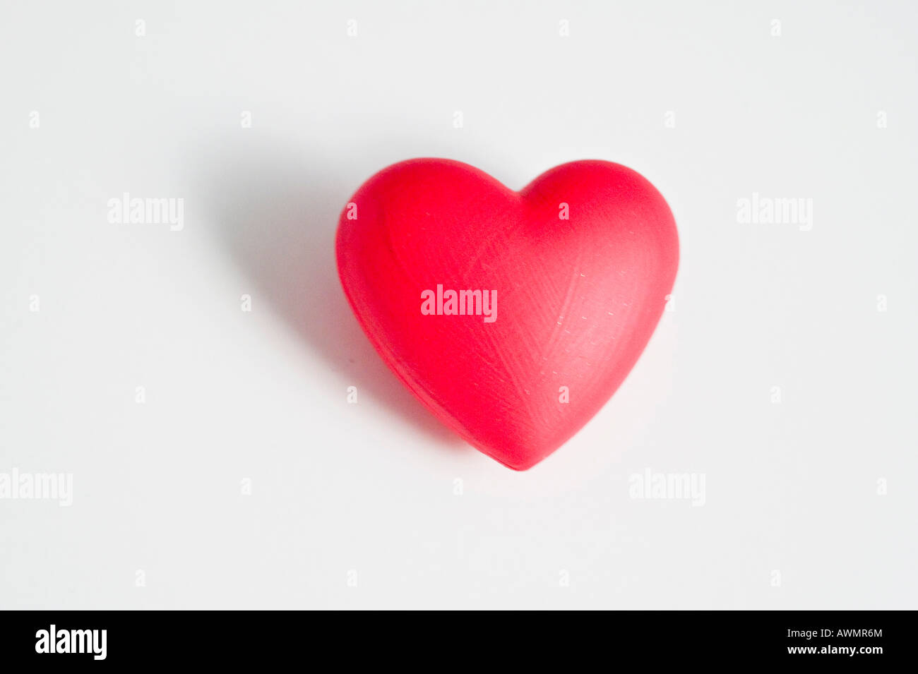 Rotes herz symbol hi-res stock photography and images - Alamy