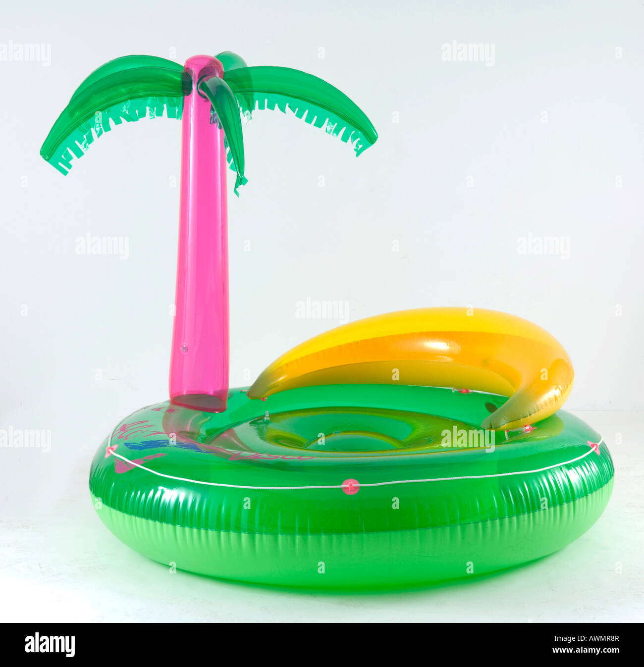 Plastic bath island hi-res stock photography and images - Alamy