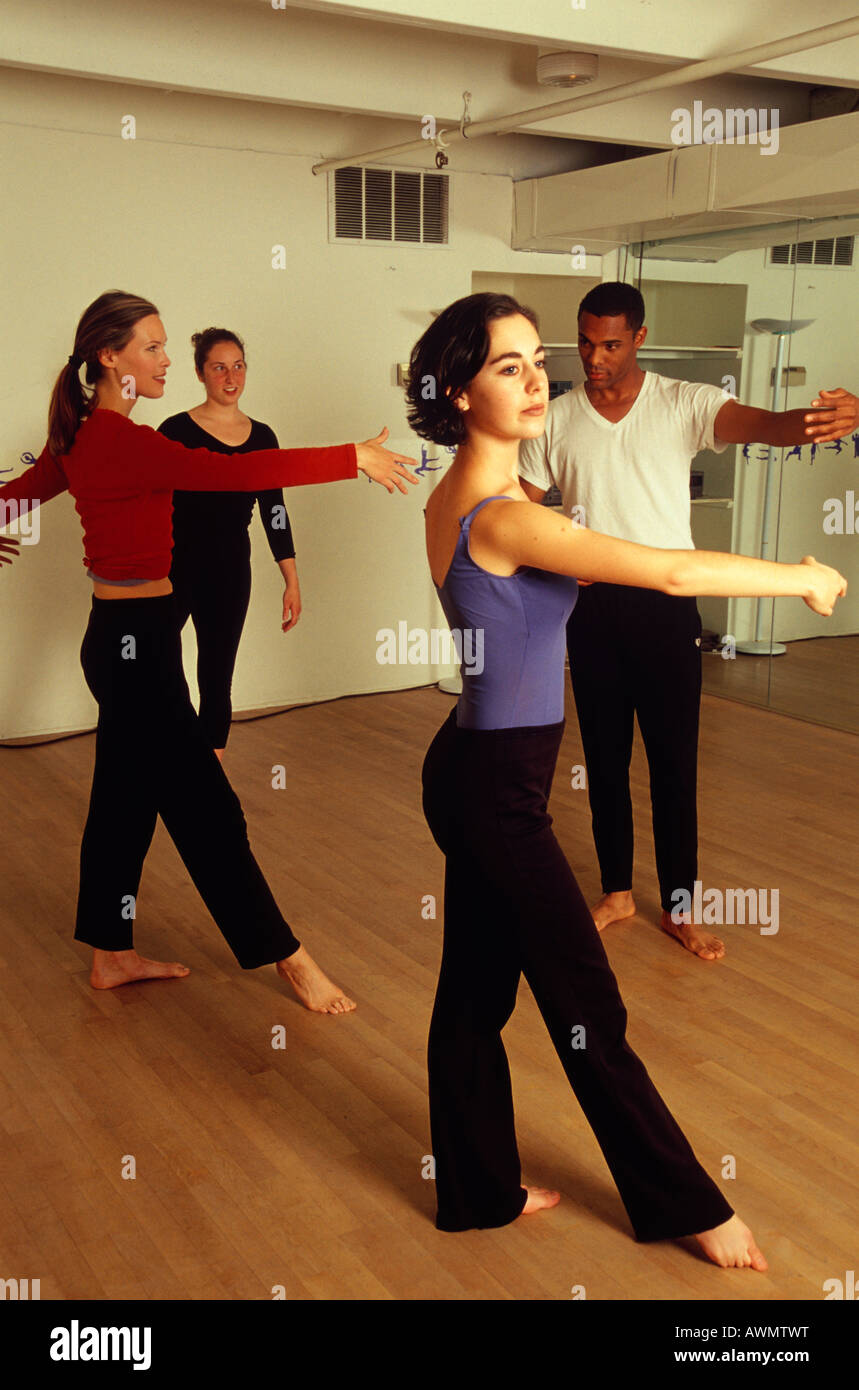 Students dance movement hi-res stock photography and images - Alamy