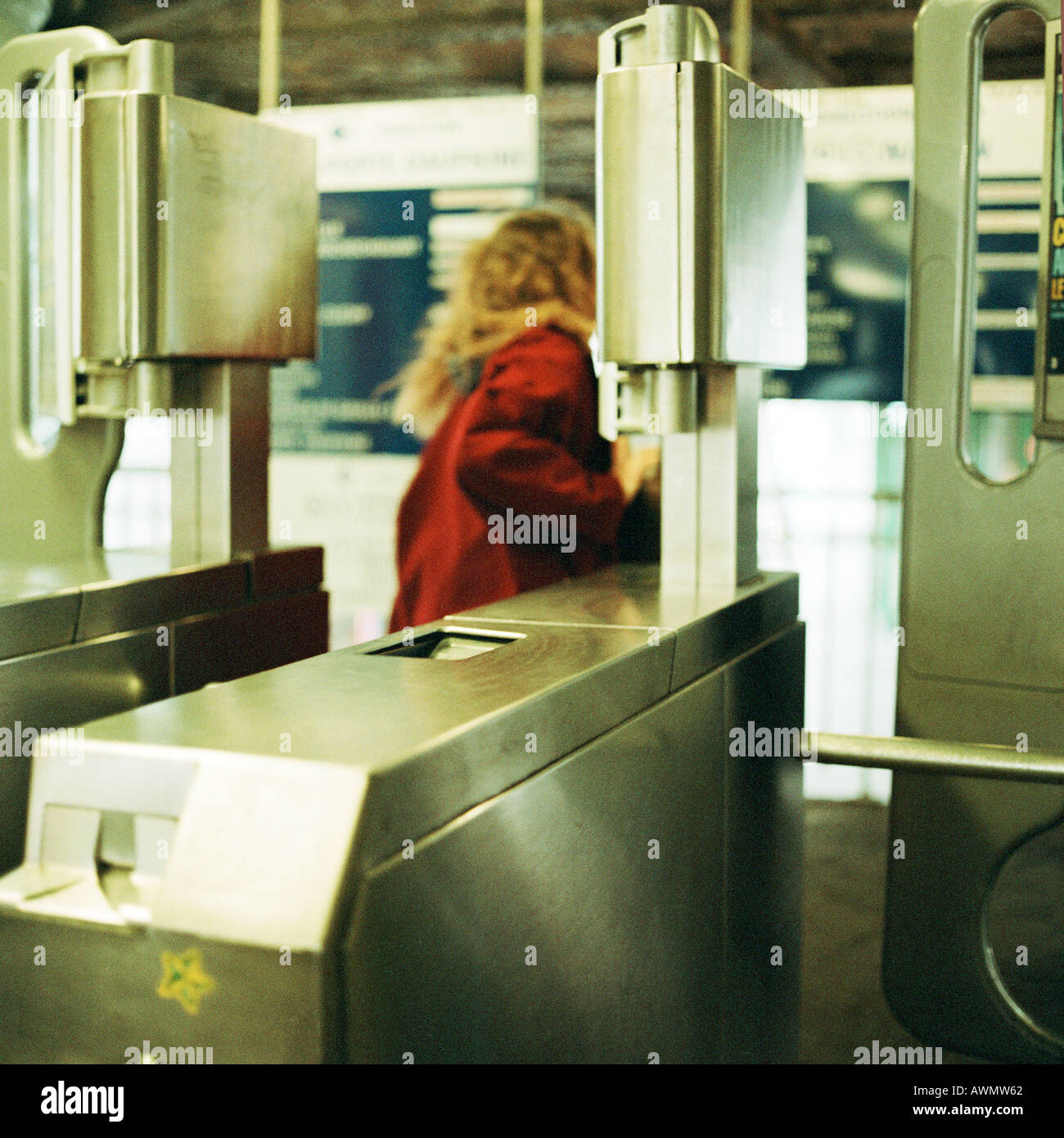 Entrance through turnstile subway hi-res stock photography and images ...