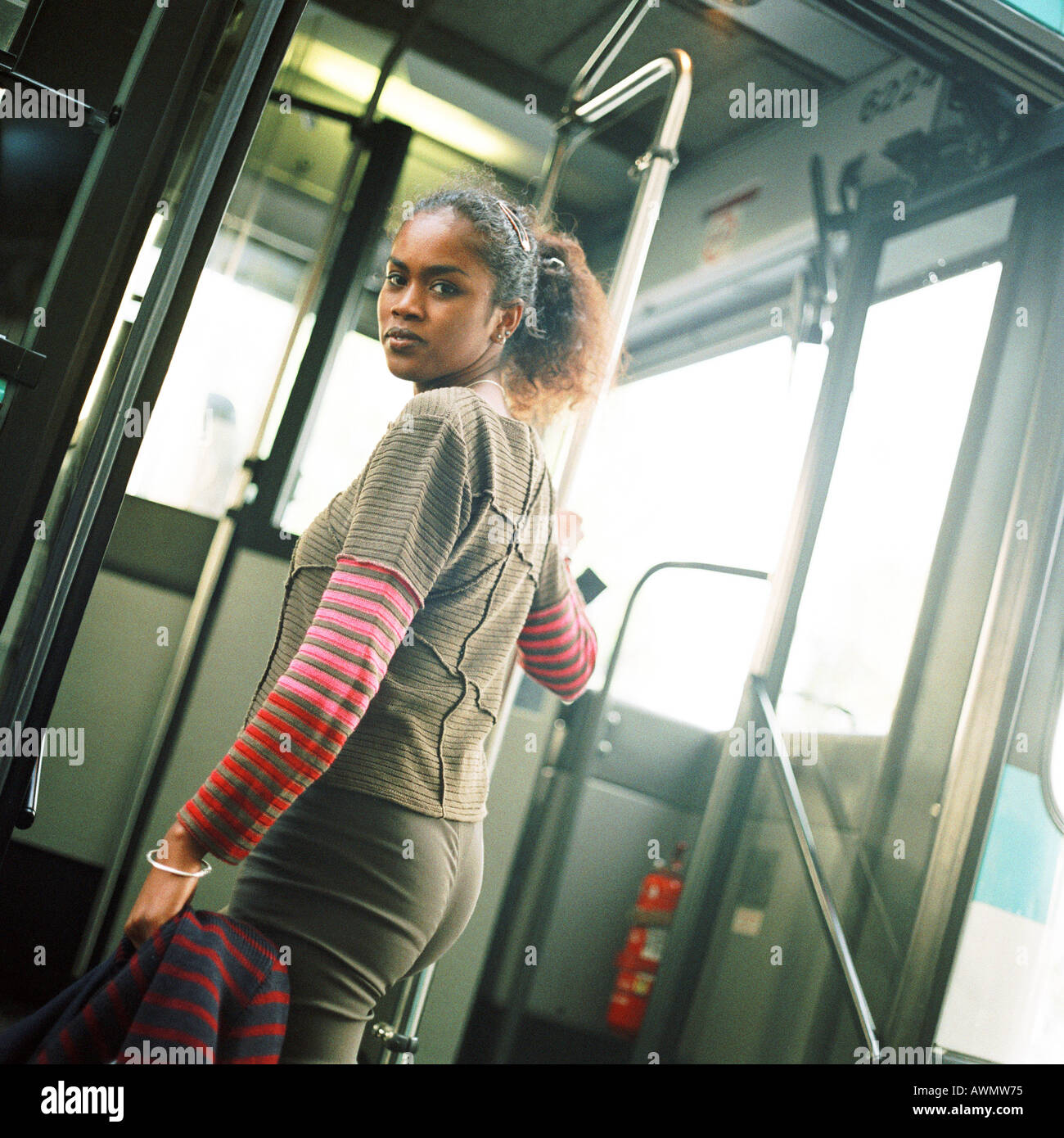 Teens on bus back hi-res stock photography and images - Alamy