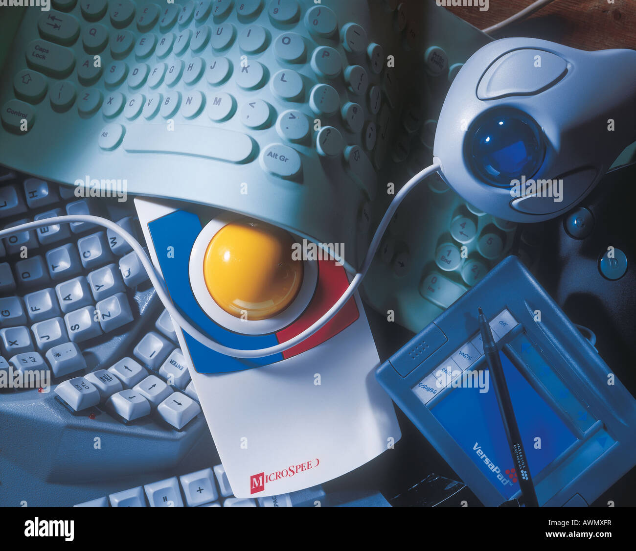 Old keyboards mouse hi-res stock photography and images - Alamy