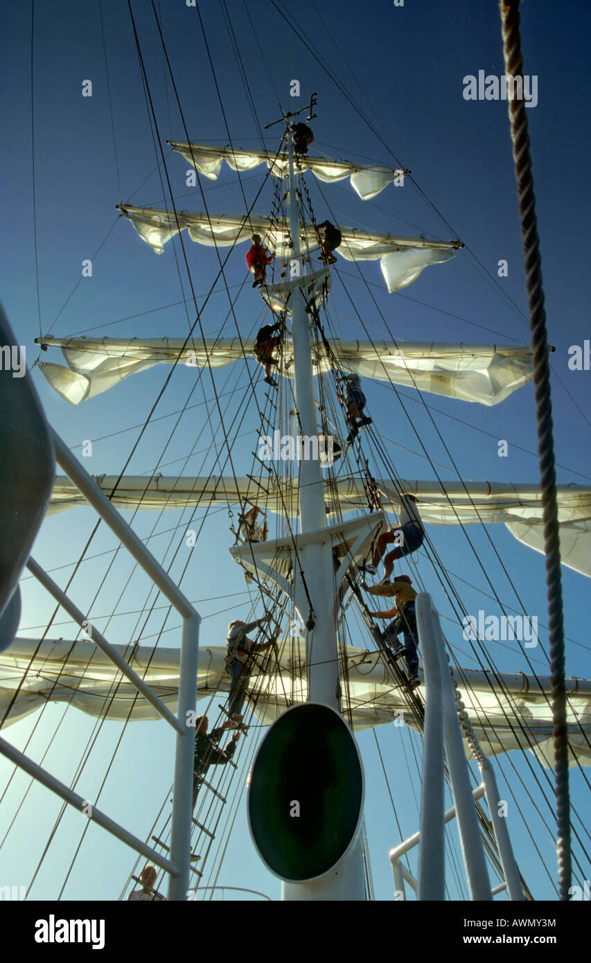 Setting sail on the three-mast sailing ship Amorina (press conference ...