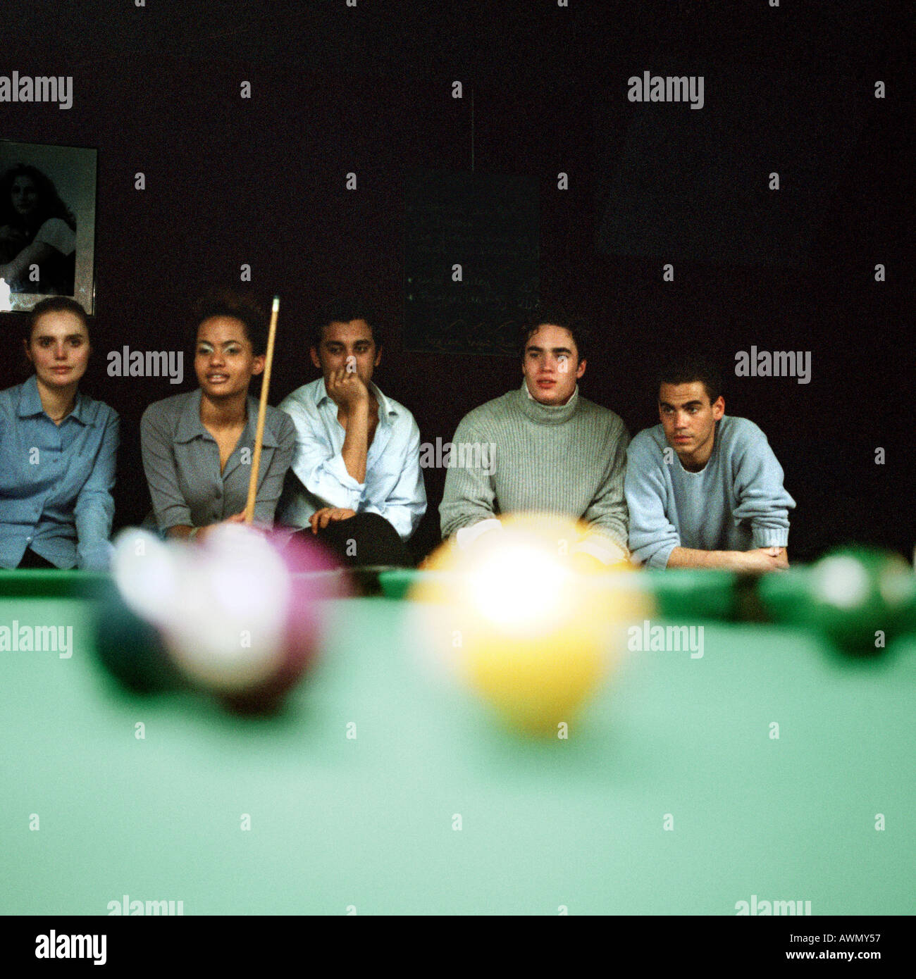 People playing billiard with audience hi-res stock photography and ...