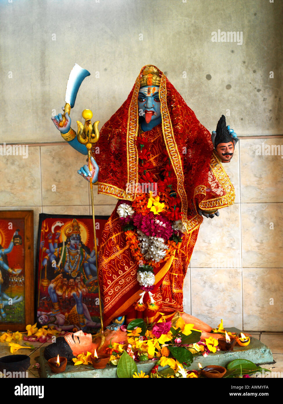 Statue of kali hi-res stock photography and images - Alamy