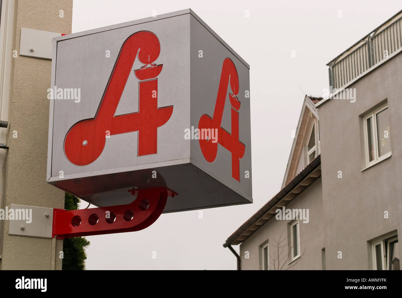 Pharmacy chemists sign hi-res stock photography and images - Alamy