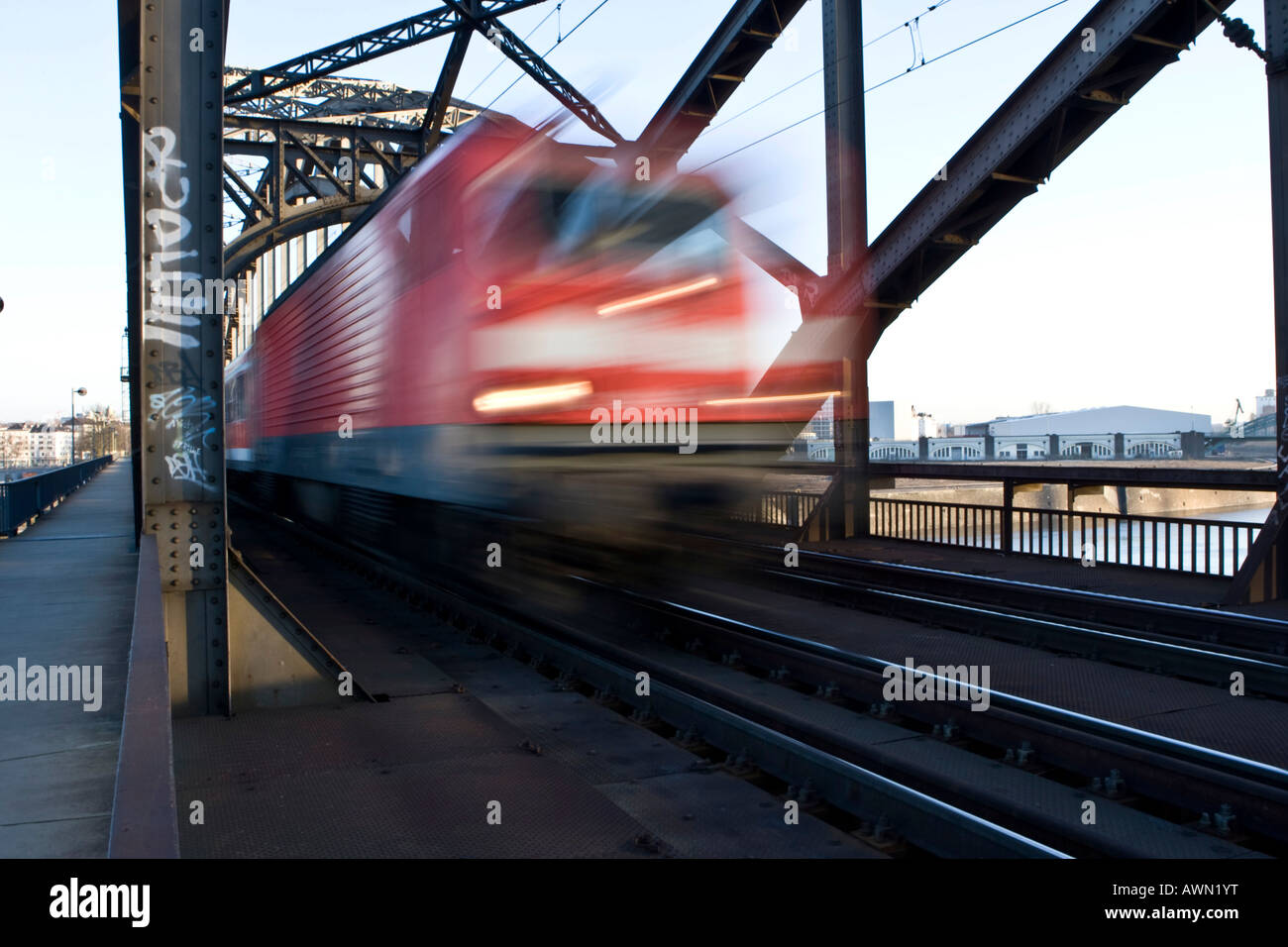 Train drives over bridge hi-res stock photography and images - Alamy