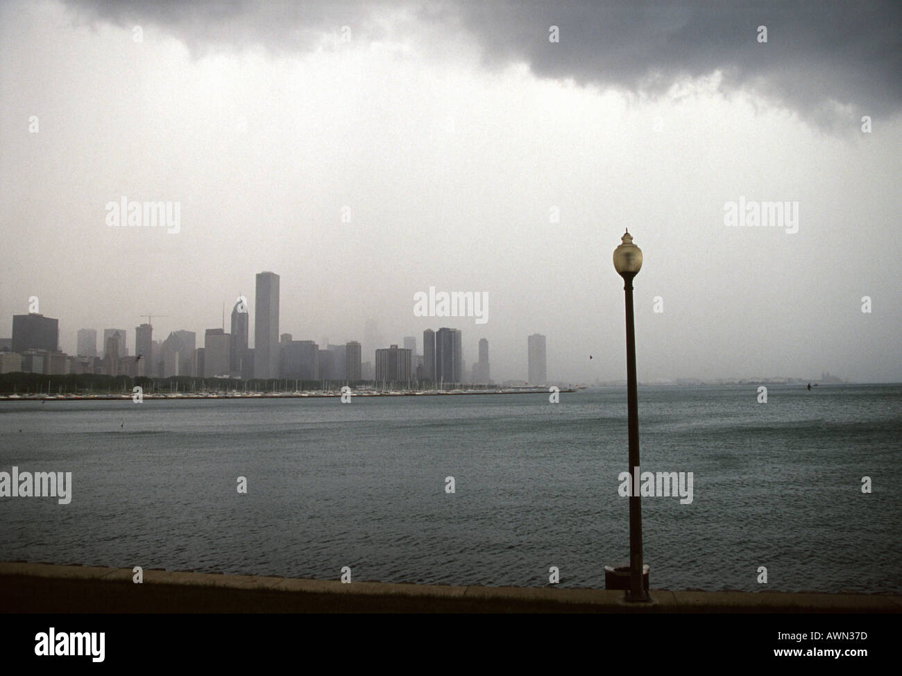Chicago thunderstorm hi-res stock photography and images - Alamy