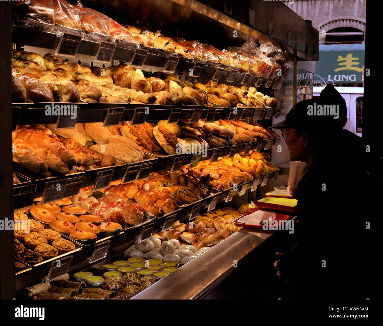 Chinese bakery, Chinatown, New York, USA Stock Photo - Alamy