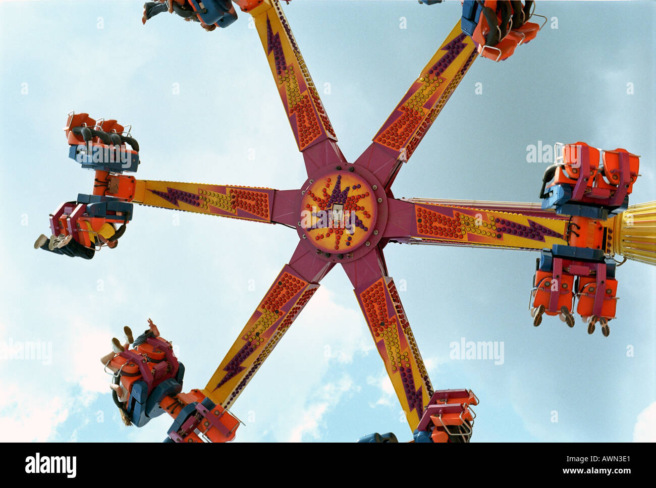 Carnival ride pleasure wheel hi-res stock photography and images - Alamy