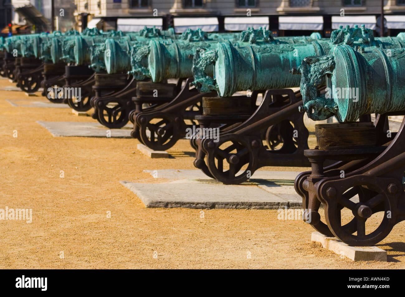 Old breech loading cannon hi-res stock photography and images - Alamy