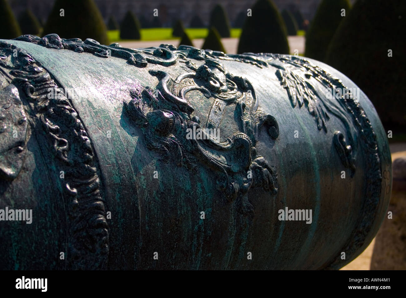 Old breech loading cannon hi-res stock photography and images - Alamy