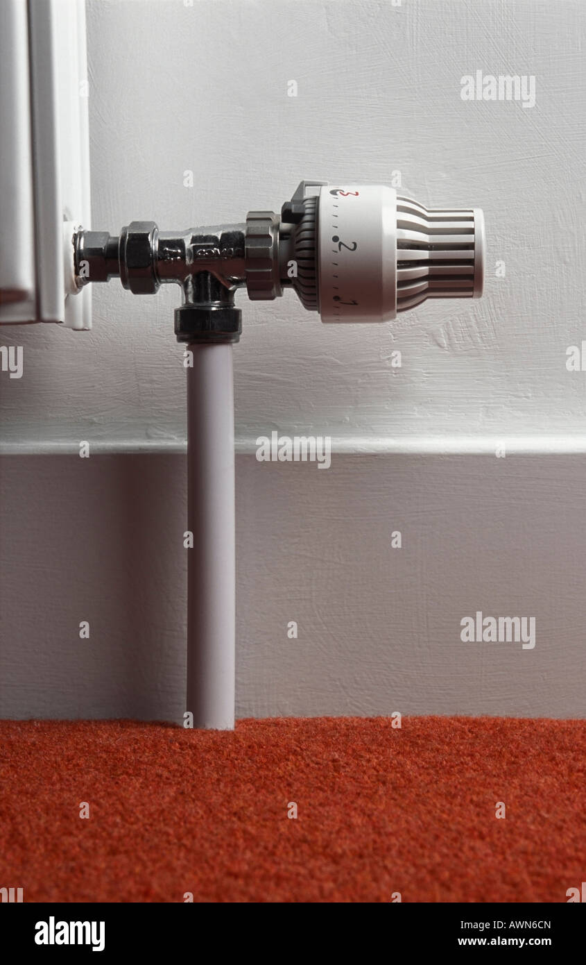 Thermostatic radiator valve Stock Photo - Alamy