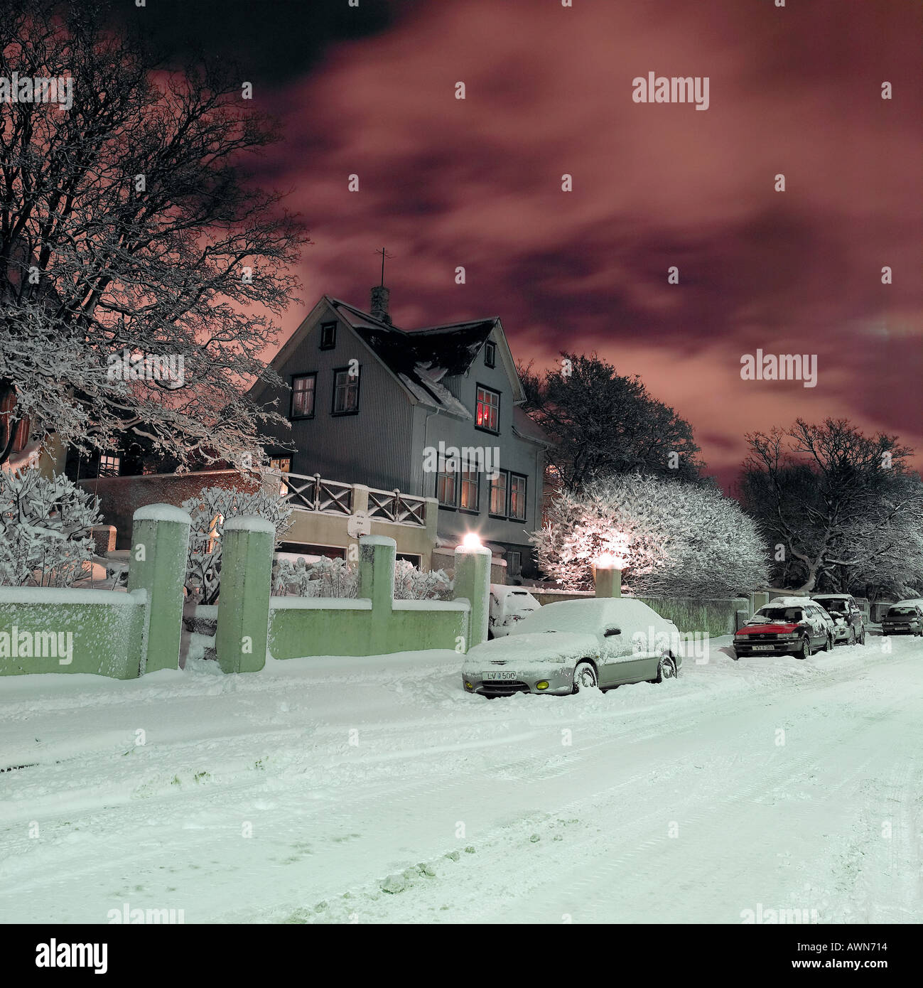 Reykjavik snow street hi-res stock photography and images - Alamy