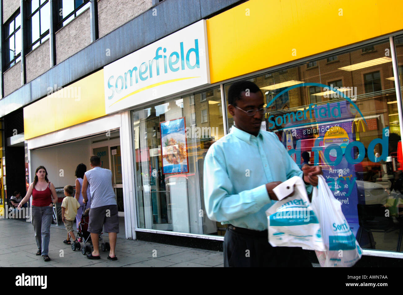 Somerfield Supermarket, London, England UK Stock Photo - Alamy