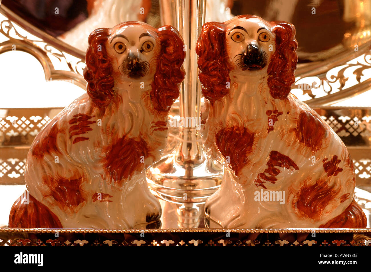 Zwei porzellanfiguren hi-res stock photography and images - Alamy