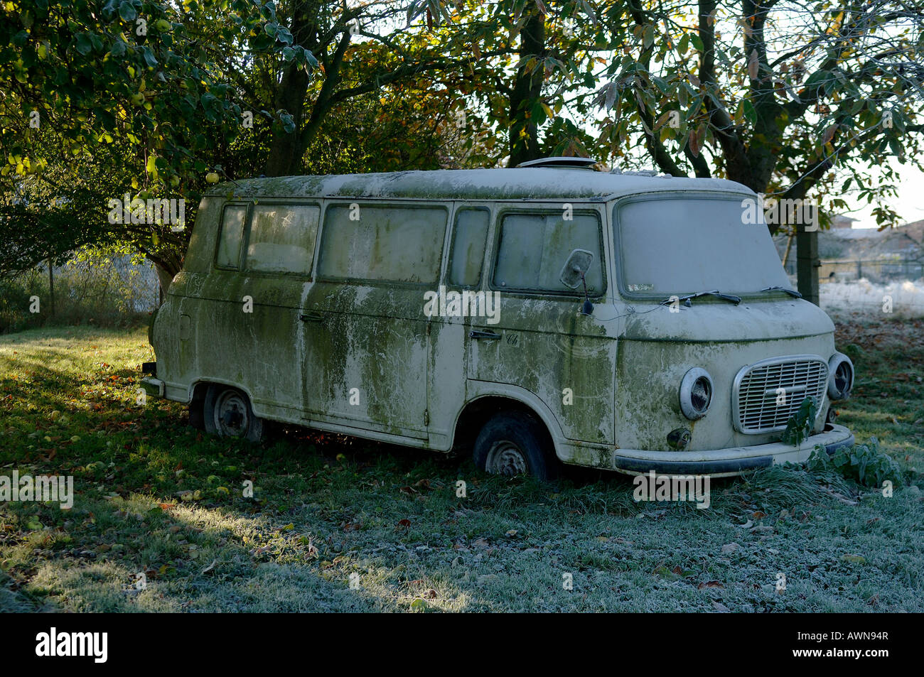 Old van hi-res stock photography and images - Alamy