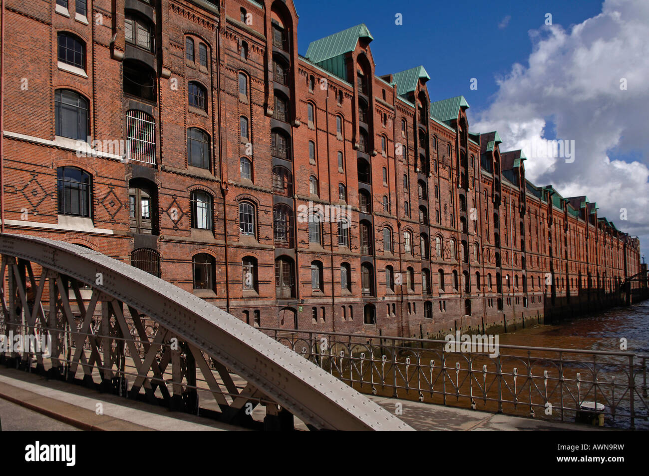 Turn-of-the-century waterfront warehouse complex in the Speicherstadt ...