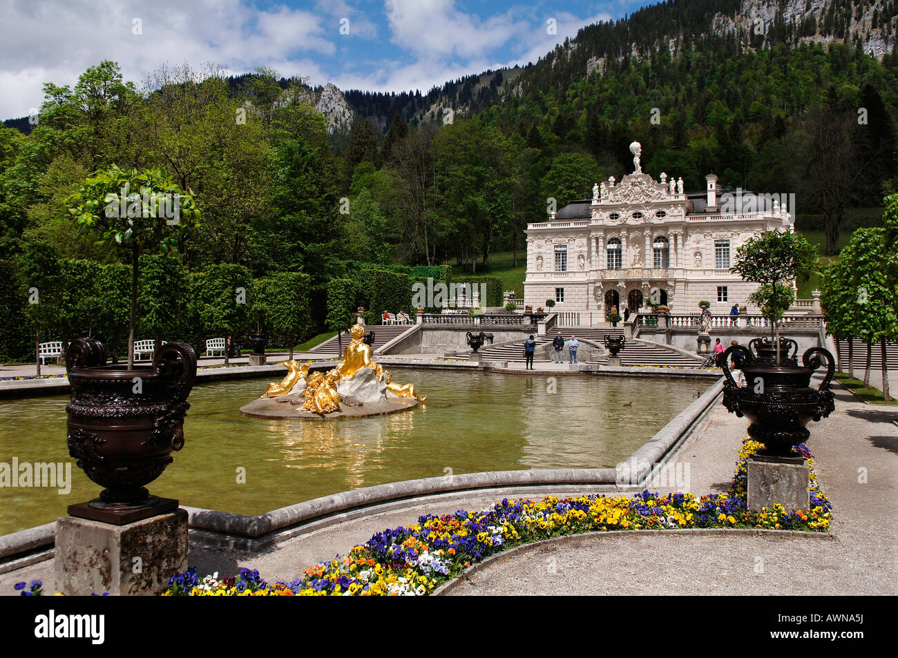 Front view and fountain, Linderhof Palace, Upper Bavaria, Bavaria ...