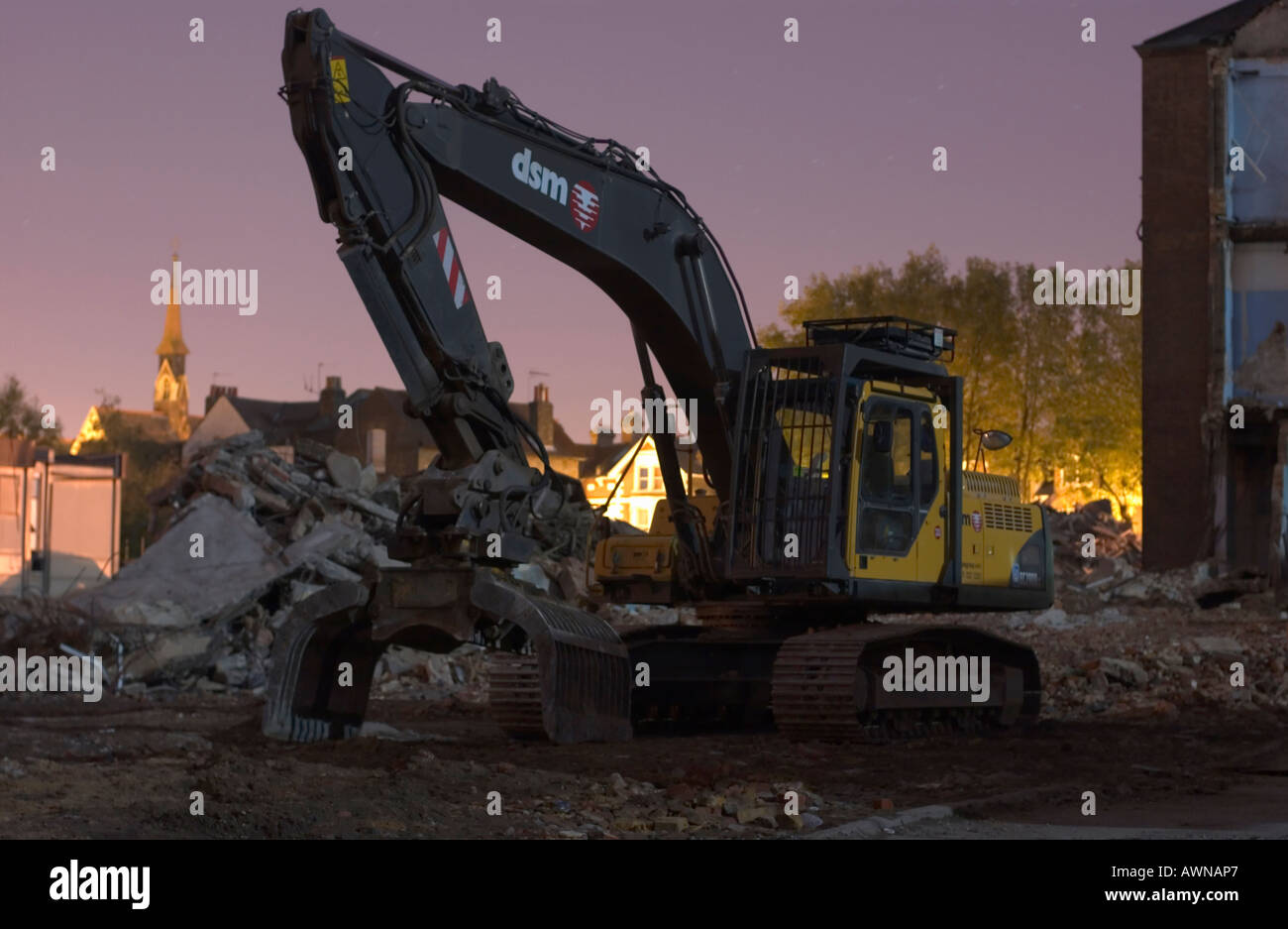 Jcb digger night hi-res stock photography and images - Alamy