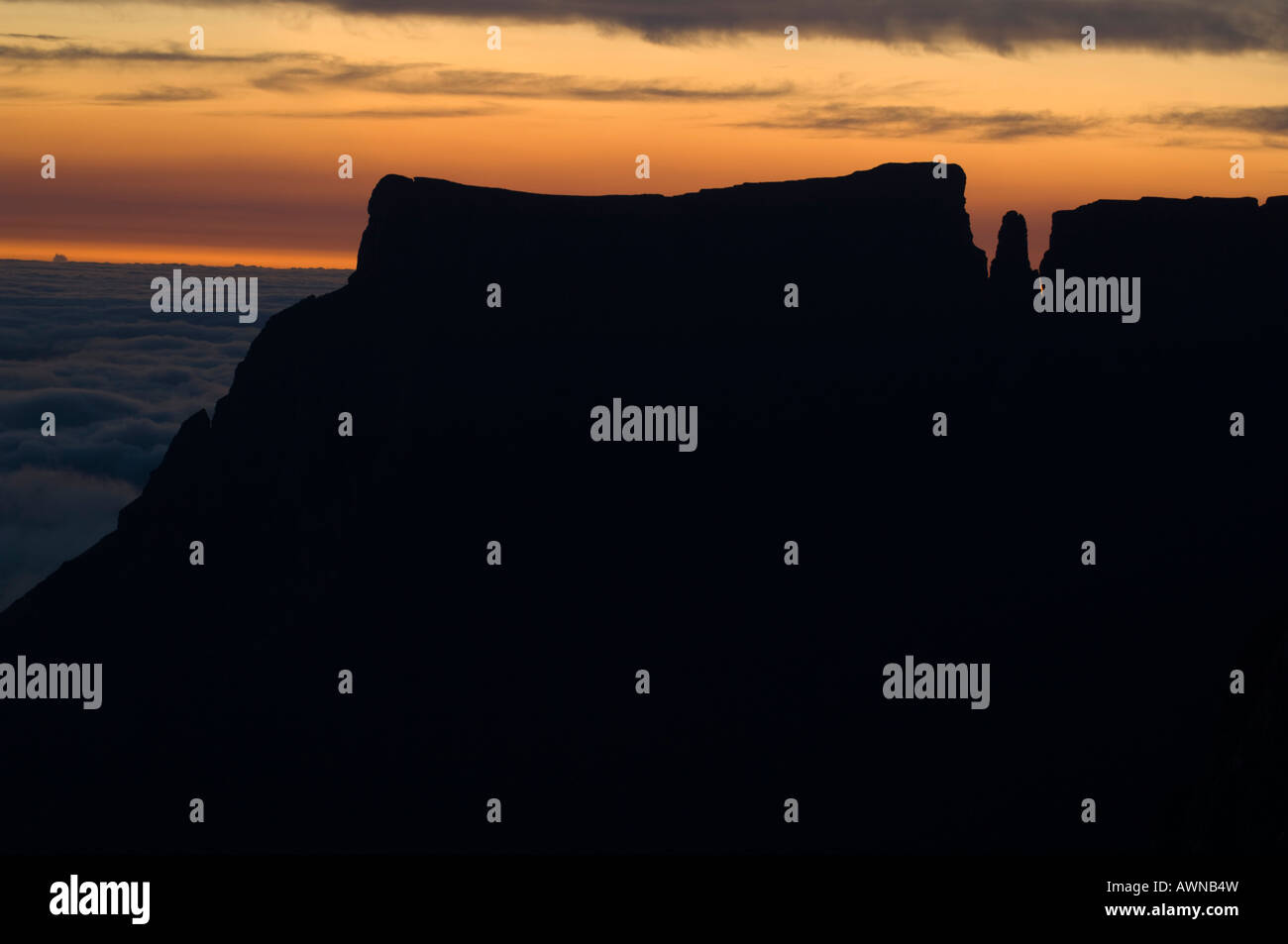 Eastern Buttress, Devil's Tooth, and Inner Tower at sunrise ...