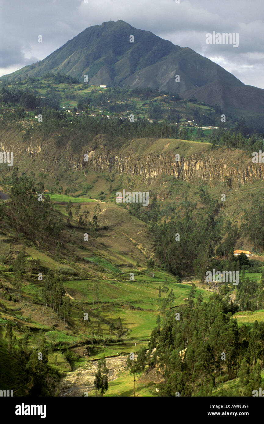 Saraguro ecuador hi-res stock photography and images - Alamy
