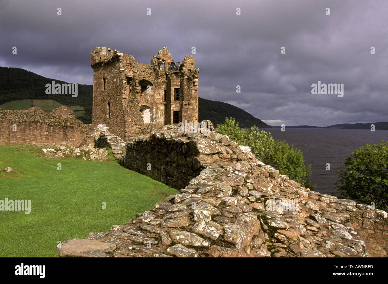 Urquart castle hi-res stock photography and images - Alamy